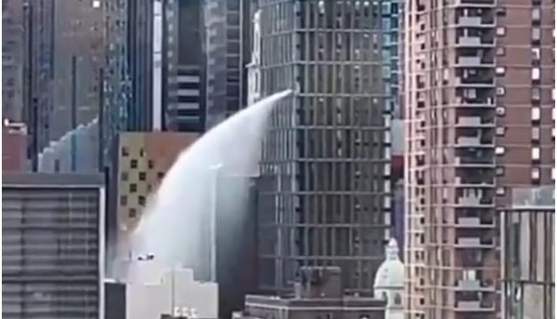 Un sorprendente espectáculo de agua en un rascacielos de Manhattan ...
